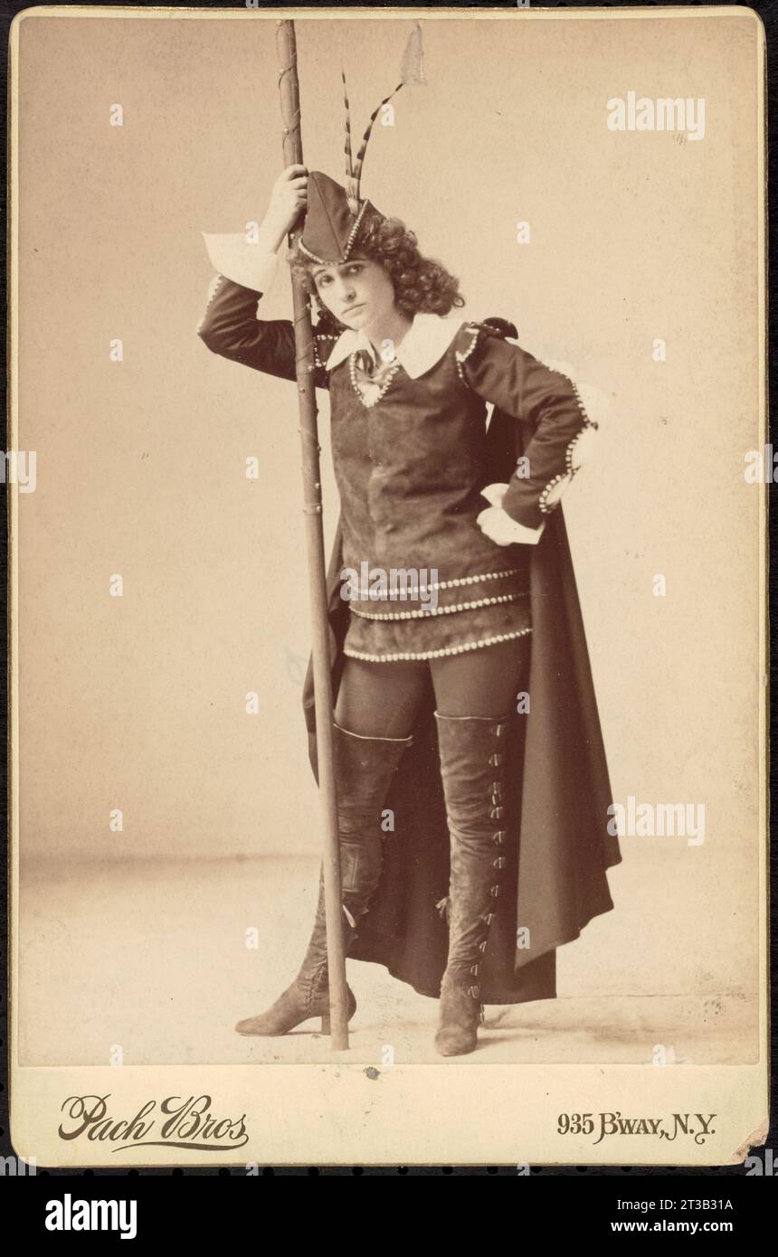 Julia arthur hi-res stock photography and images - Alamy