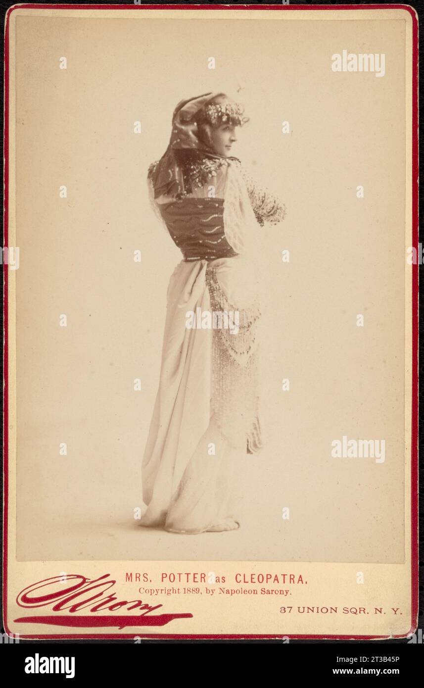 Mrs. Potter as Cleopatra Stock Photo - Alamy
