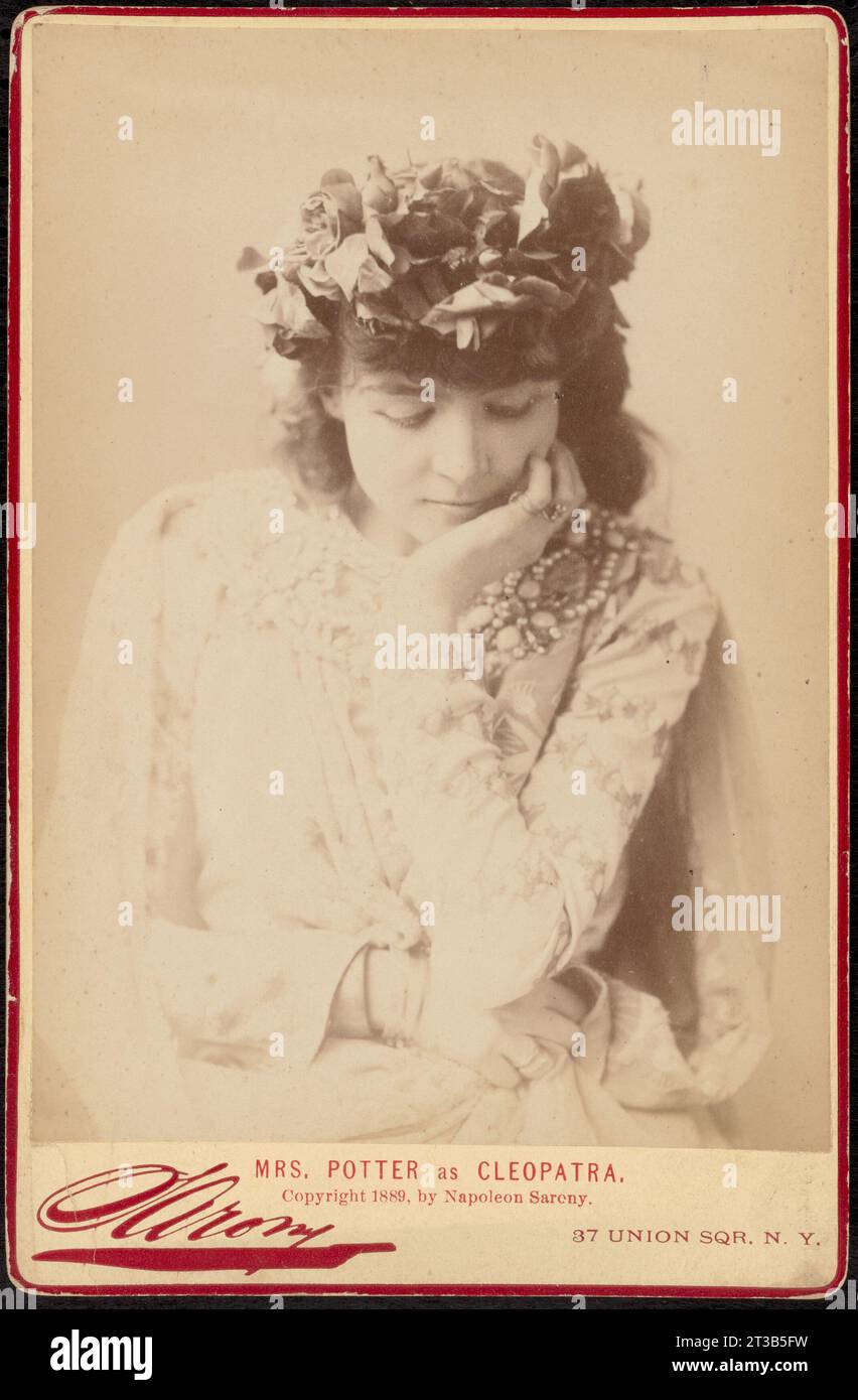 Mrs potter hi-res stock photography and images - Alamy