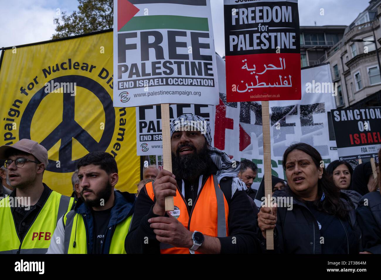Thousands march through Central London in protest against Israel's ...