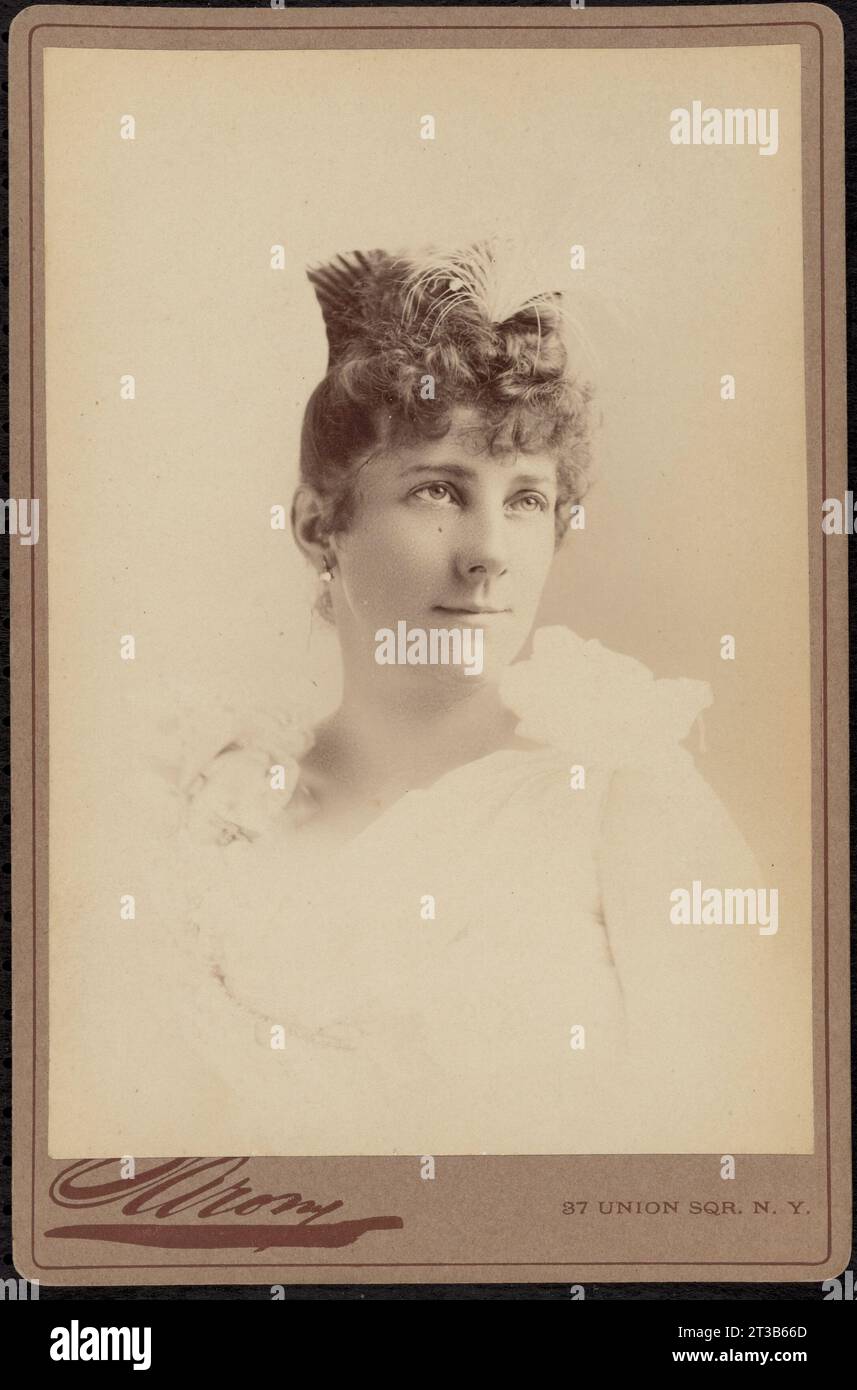 Lillian Lewis (d. 1899 Stock Photo - Alamy
