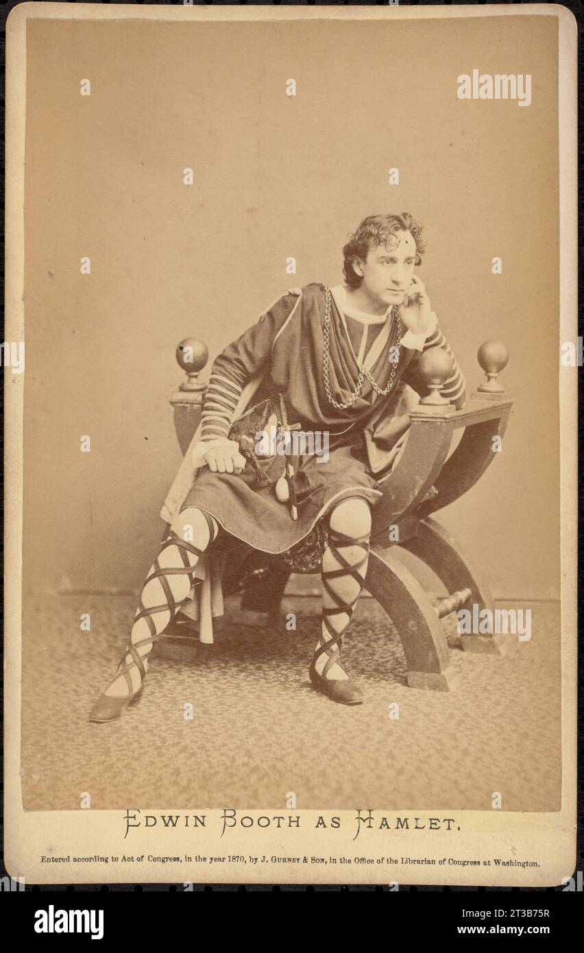 Edwin booth hamlet hi-res stock photography and images - Alamy