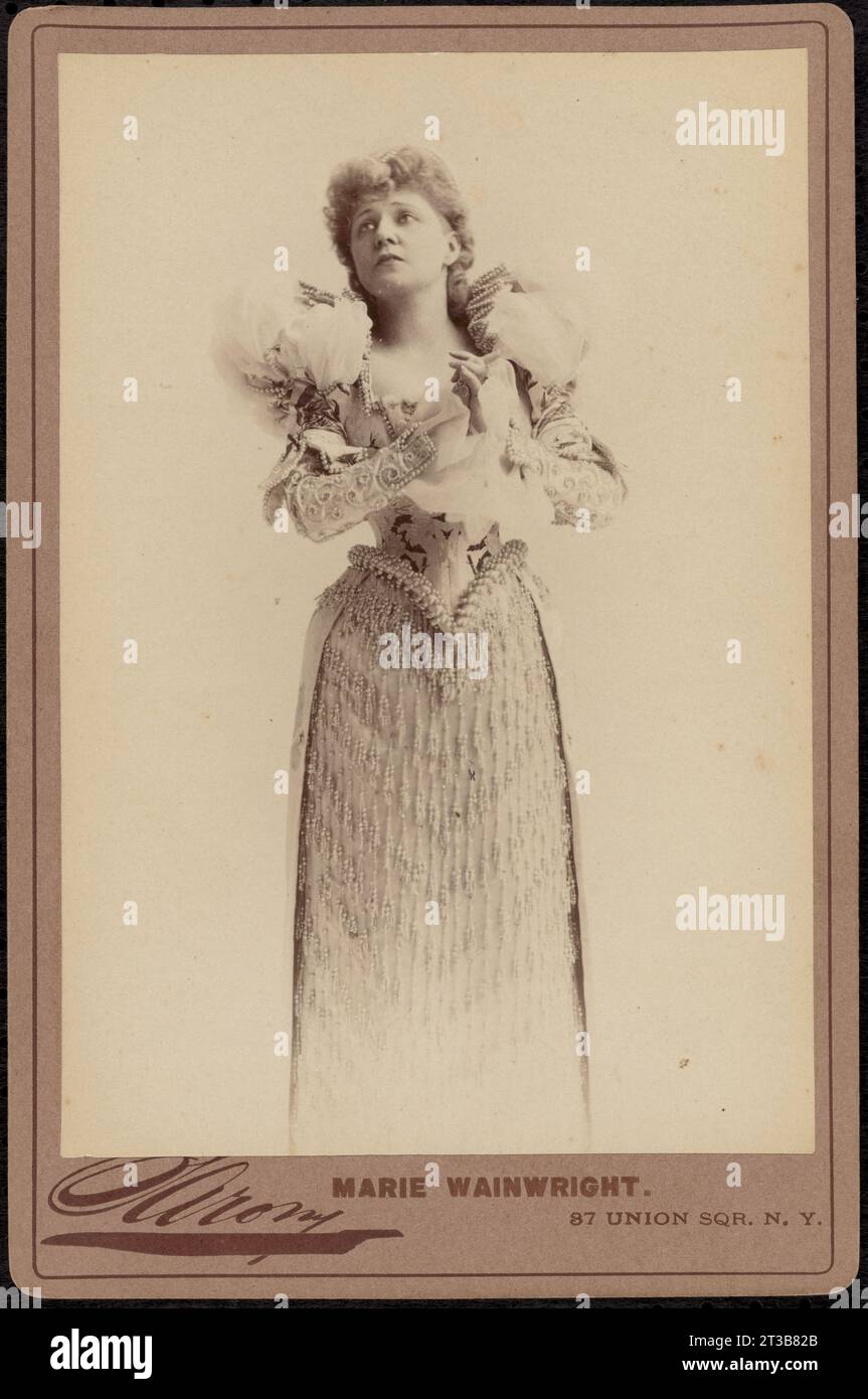 Marie wainwright hi-res stock photography and images - Alamy