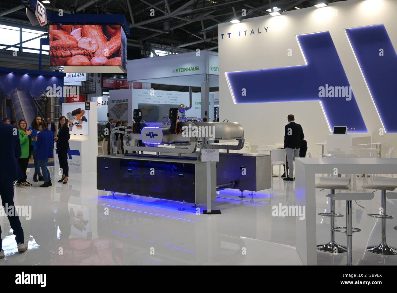 Die maschinen hi-res stock photography and images - Alamy