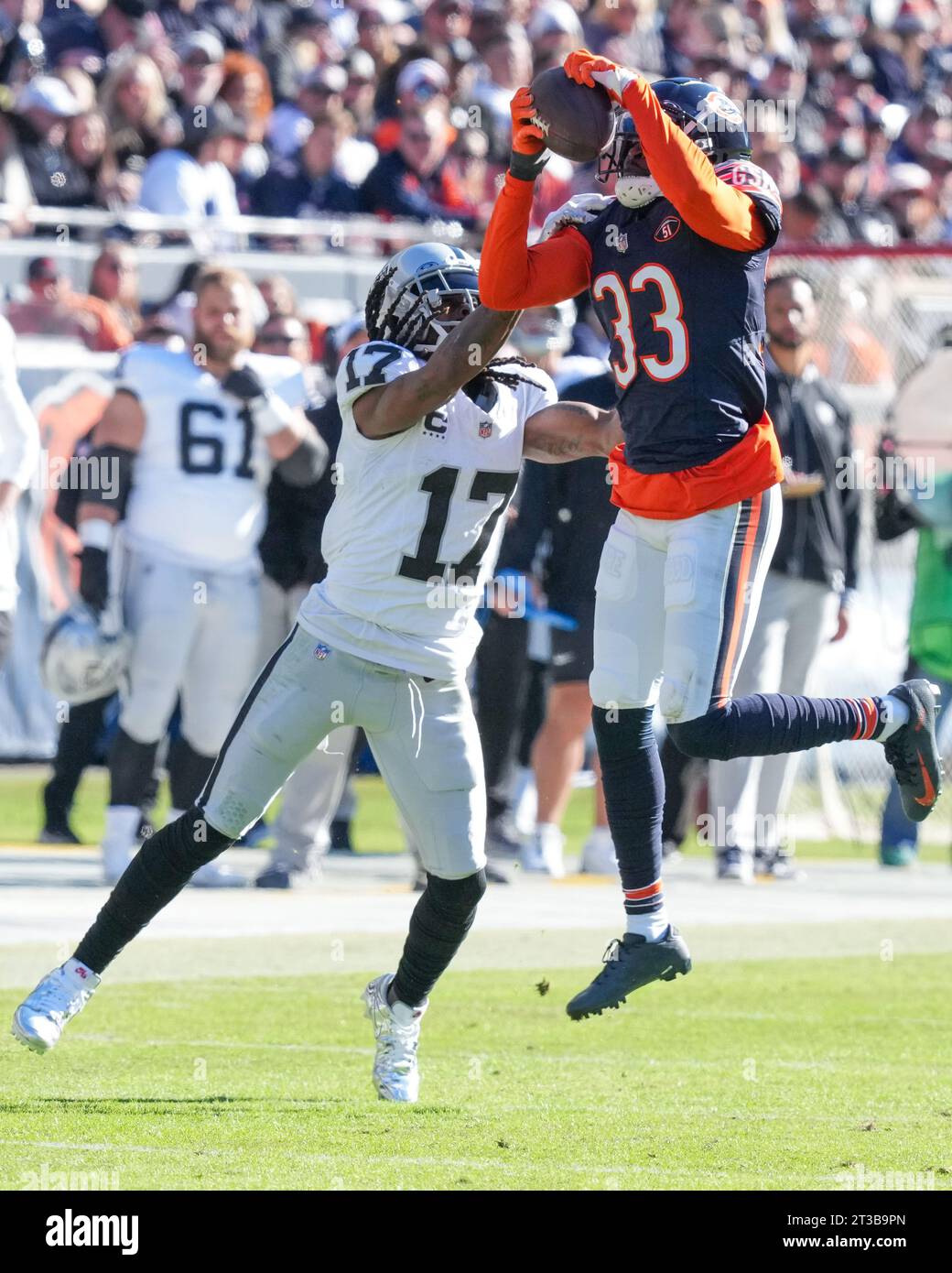 Jaylon johnson davante adams hi-res stock photography and images - Alamy