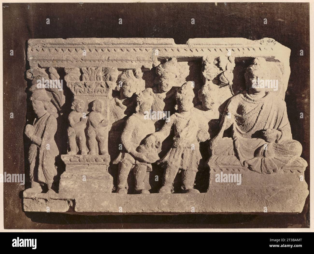 Buddha and his disciples hi-res stock photography and images - Alamy