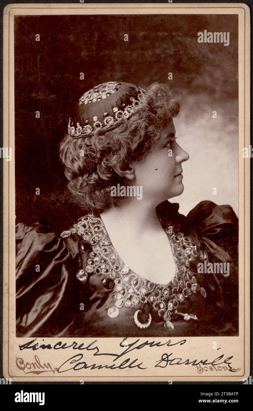 Camille darville hi-res stock photography and images - Alamy