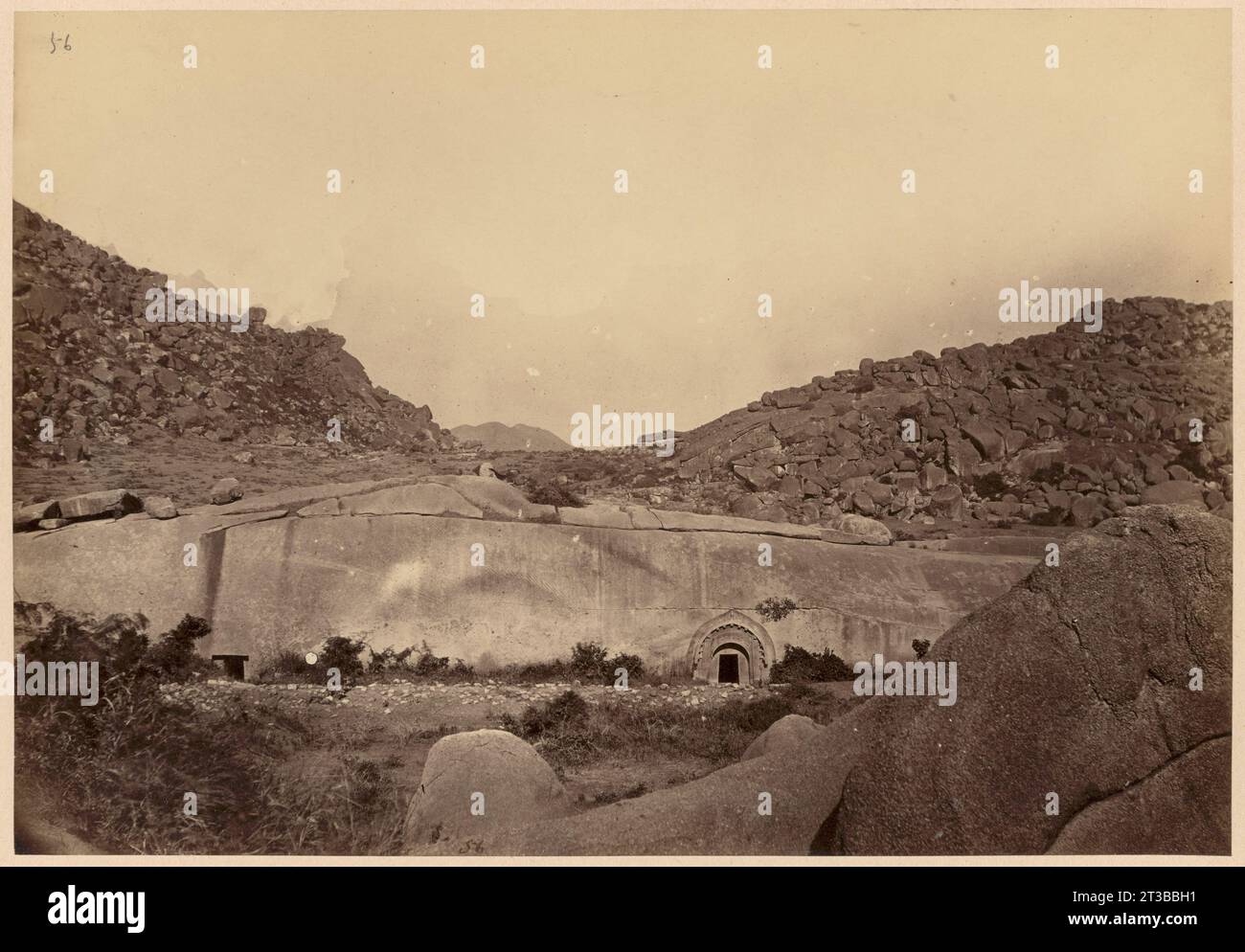 Sudama [and] Lomas Rishi Caves at Barabar [Hills], Gya Stock Photo - Alamy