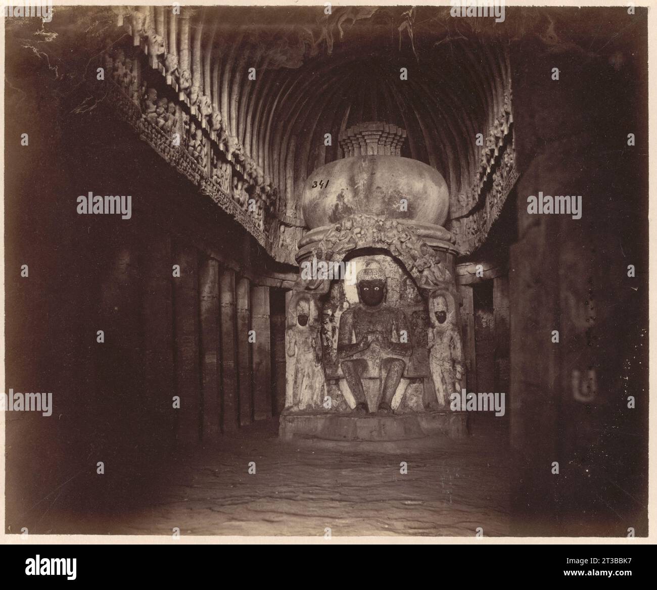 Chaitya hall cave 10 ellora hi-res stock photography and images - Alamy