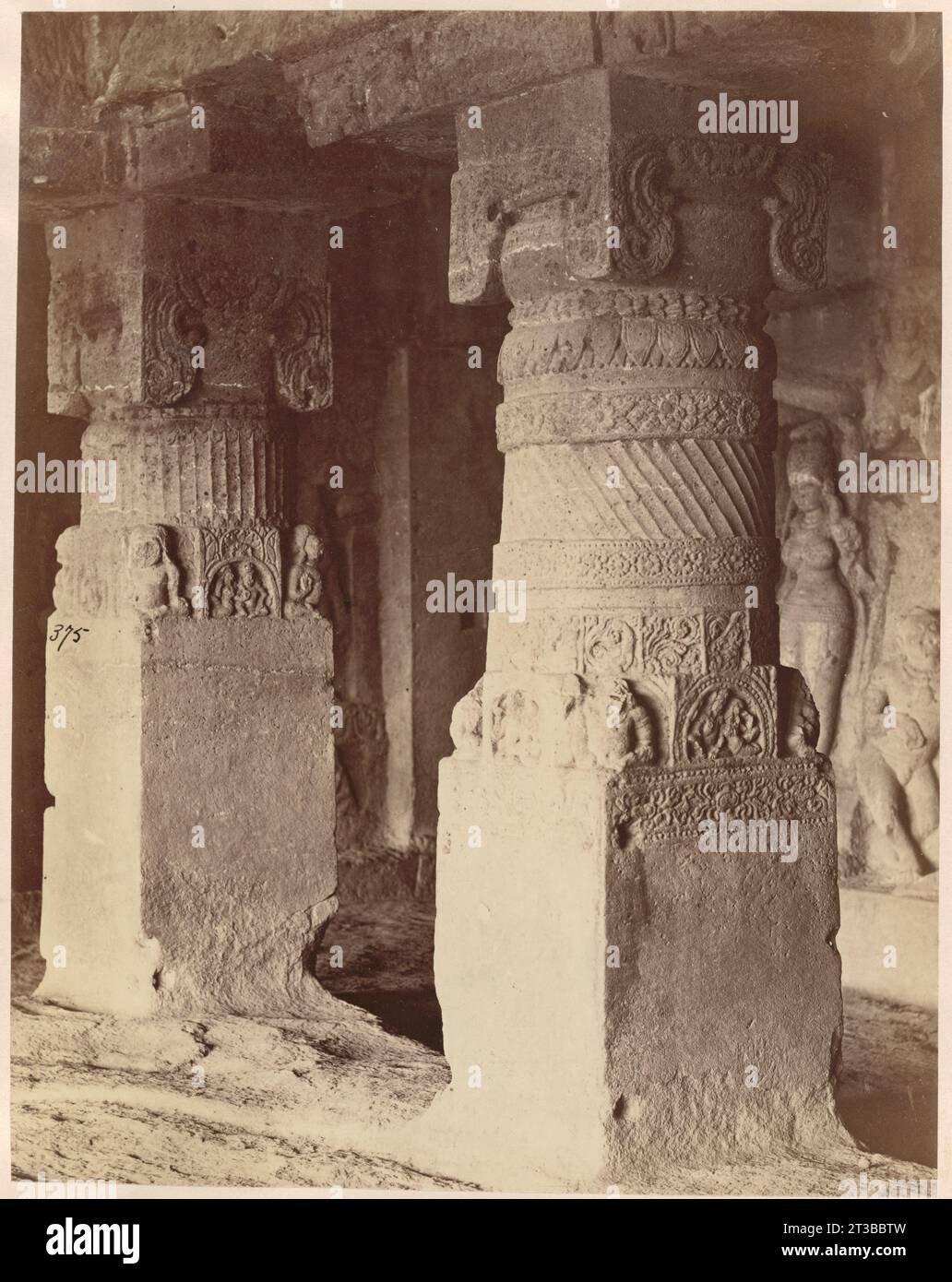 Pillars in Cave 14 (Ravana ka khai), Ellora Caves, India Stock Photo ...