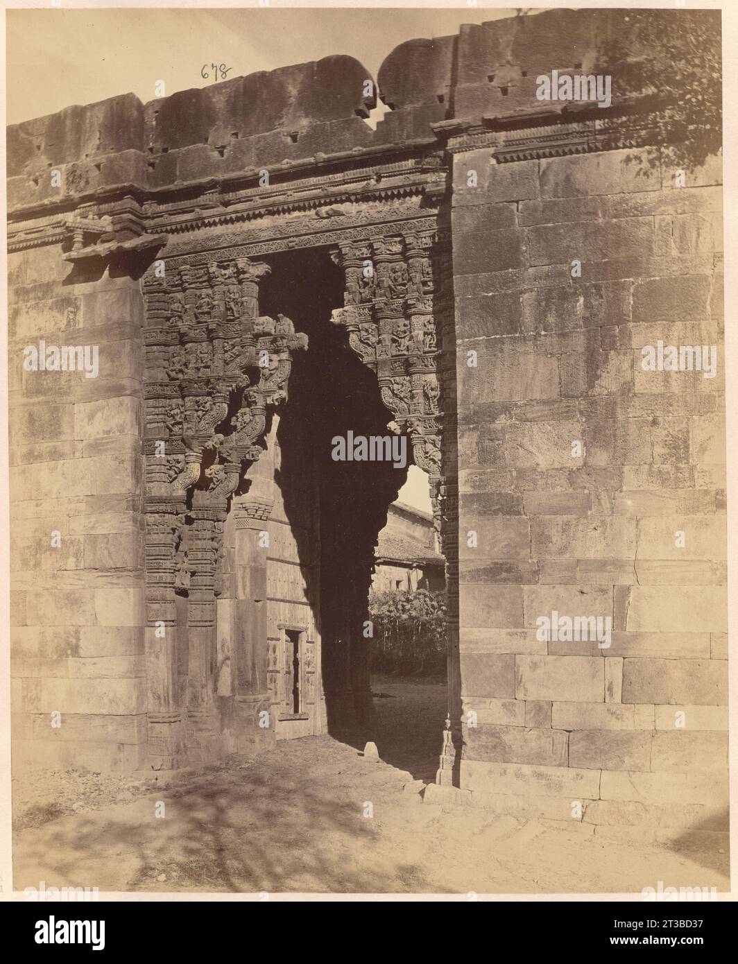 Baroda gate hi-res stock photography and images - Alamy