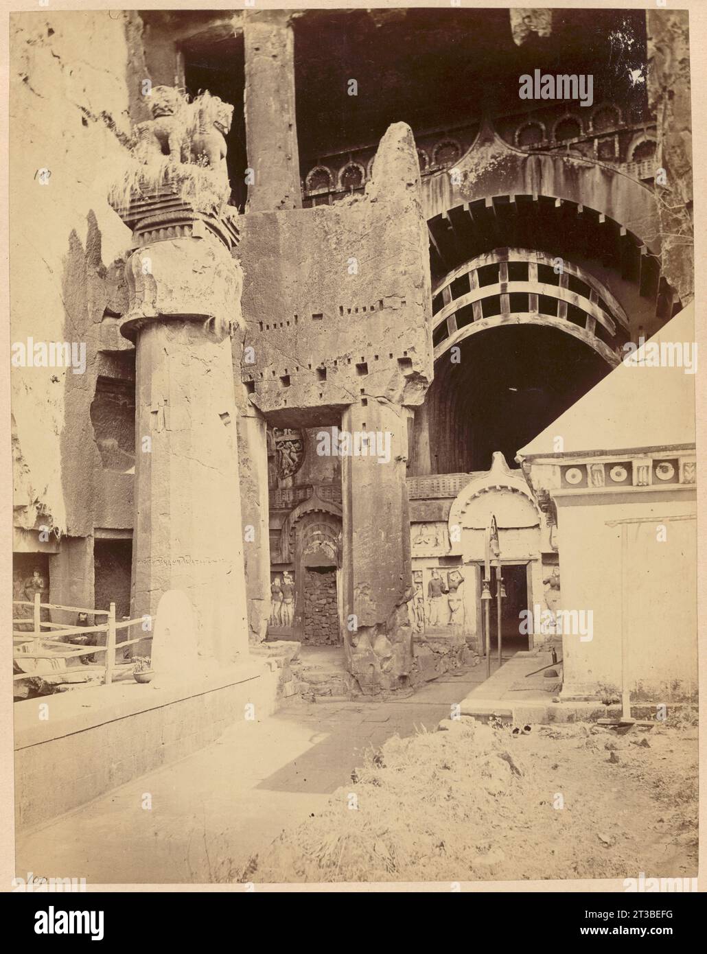 Entrance to Chaitya Hall, Karli Caves, Karli, India Stock Photo - Alamy
