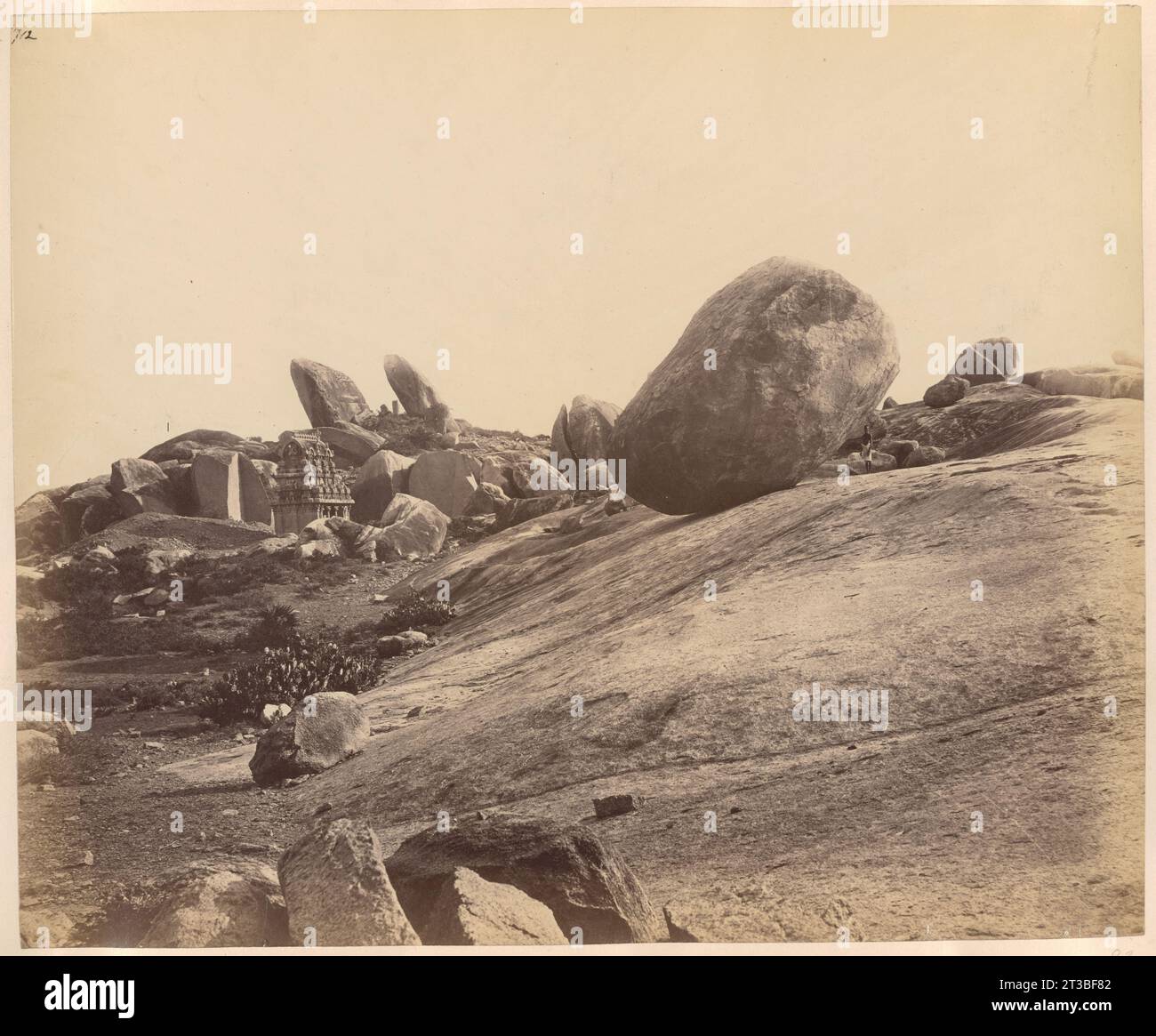 Seven Pagodas. The Butter Stone and Ganesha Temple Stock Photo - Alamy