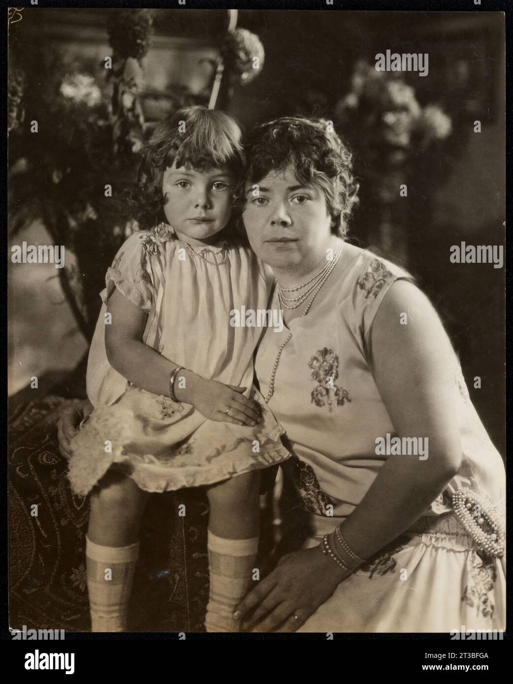 Miss Williams and Miss Marjorie Edith Nichols Stock Photo - Alamy