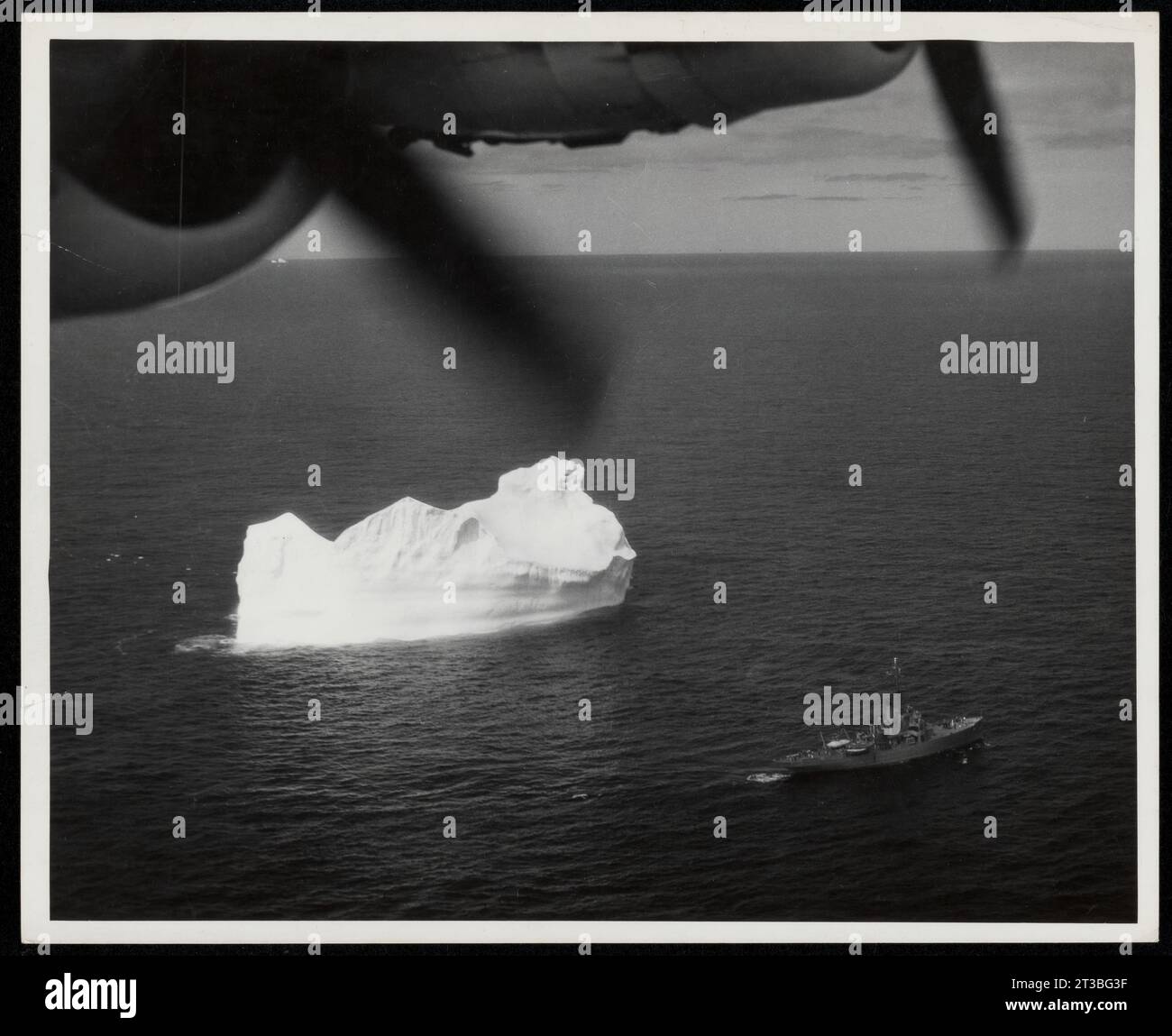Chart of the ships movement hi-res stock photography and images - Alamy
