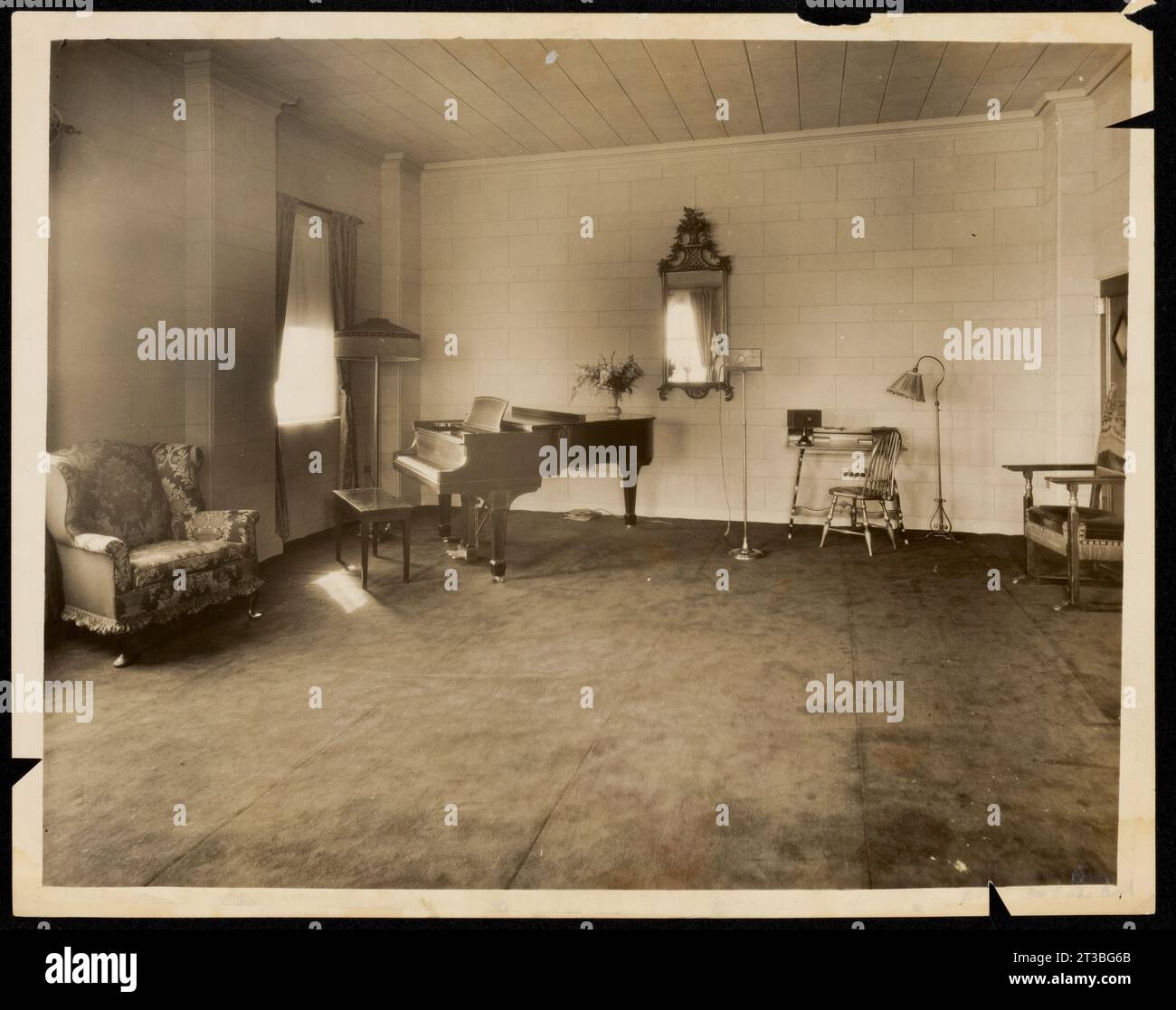 Hotel Statler. New WBZA Studio. 16th Floor. Hotel Statler. Boston Stock ...