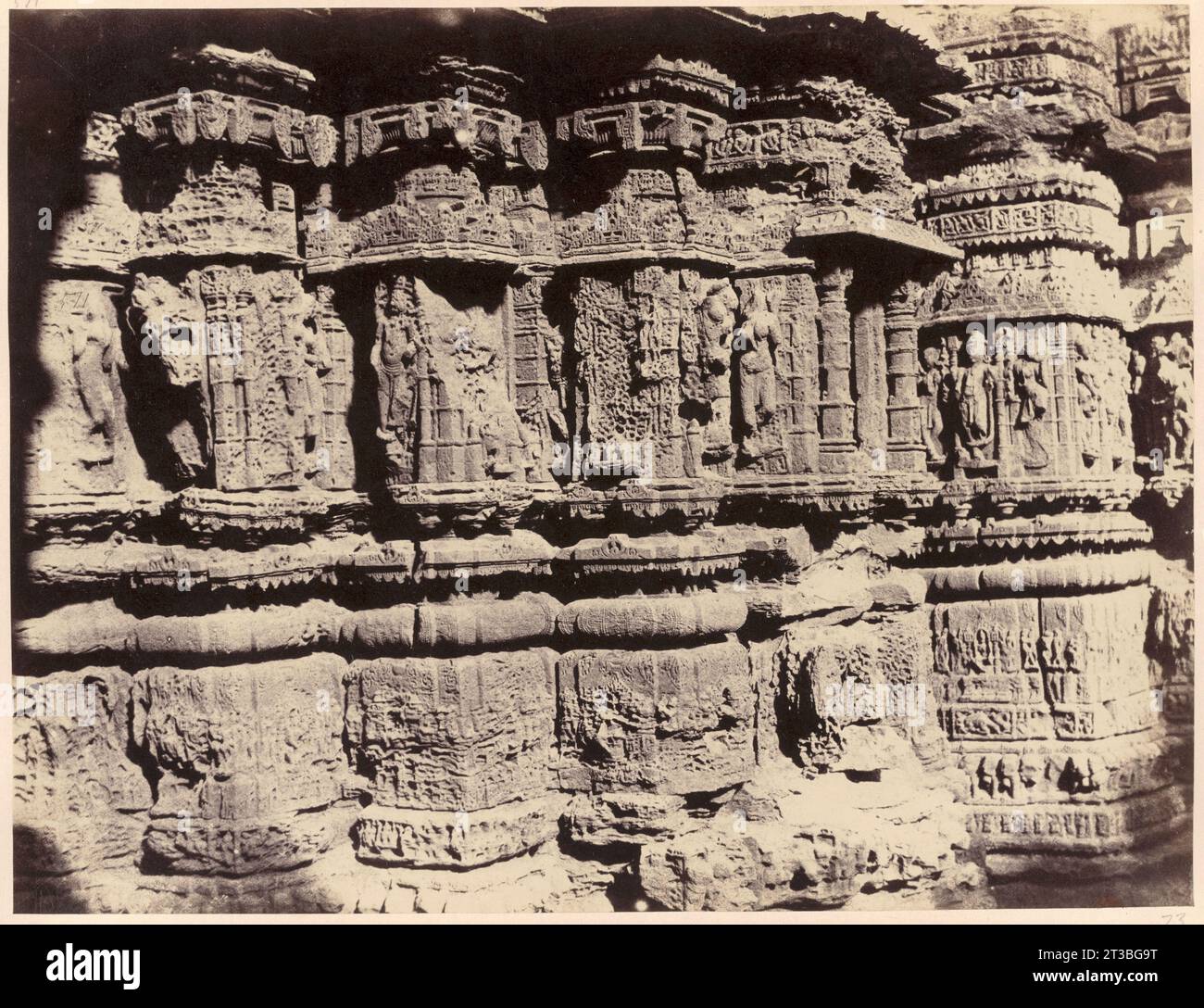 Close view of wall carvings, Bhadreshwar Jain Temple, Bhadreshwar ...