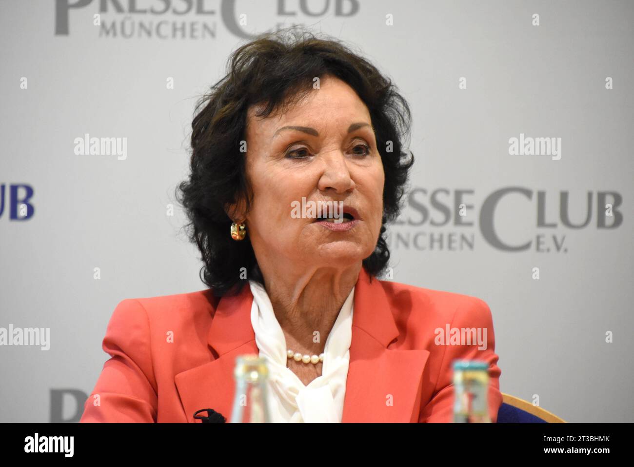 Edeltraud Lioba Miller PANAM Stewardess a.D Buchautorin ÐMythos Fliegen ...