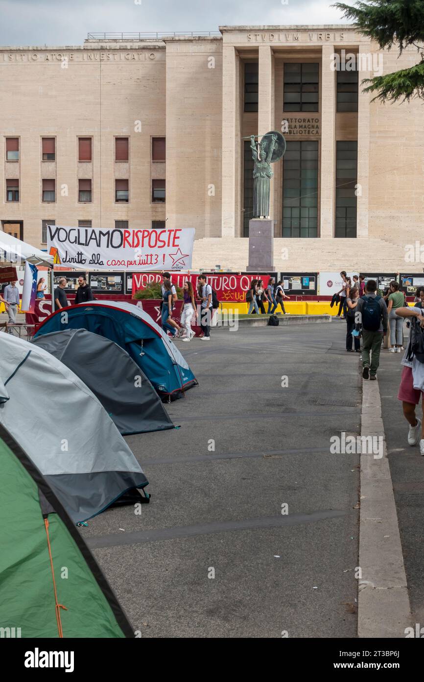 Sapienza university rome hi-res stock photography and images - Alamy