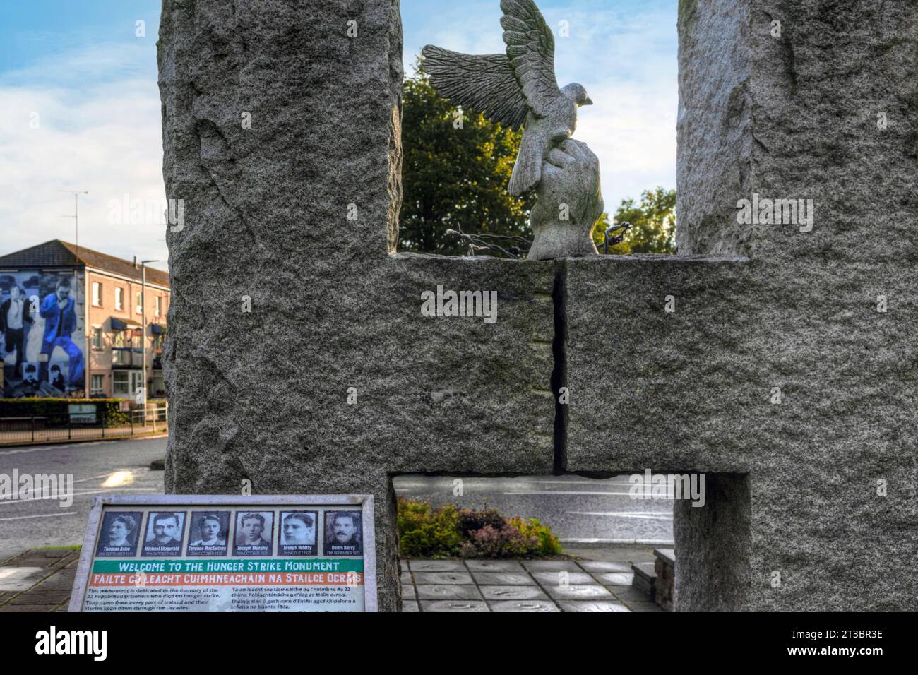 The murals of Derry, Northern Ireland, are a unique and powerful form ...