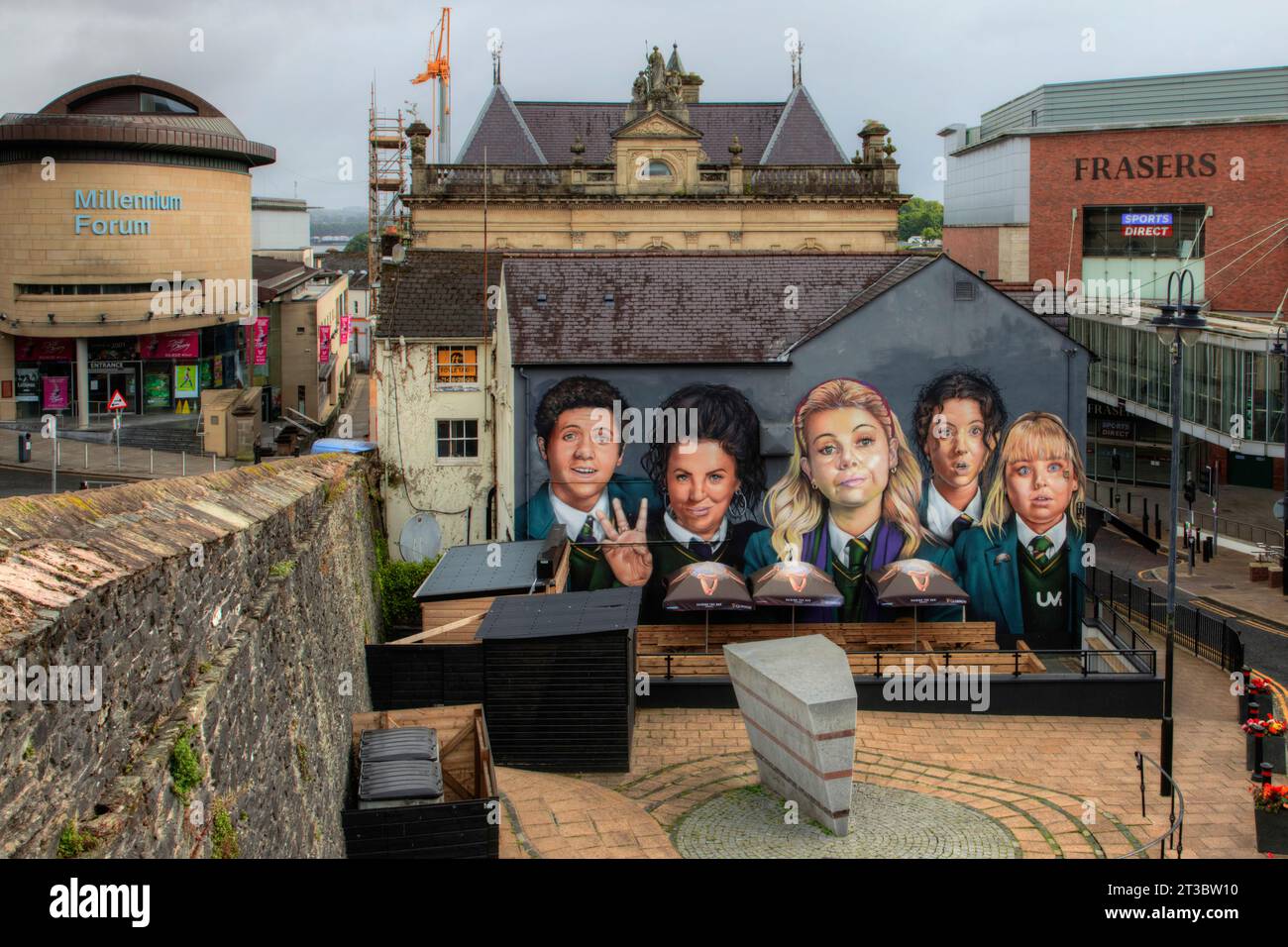 Mural of the Derry Girls in Londonderry, Northern Ireland Stock Photo - Alamy