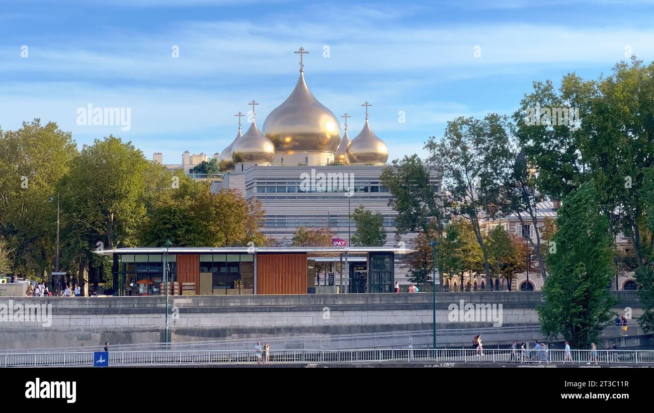 Russian Trinity Cathedral in Paris - CITY OF PARIS, FRANCE - SEPTEMBER ...
