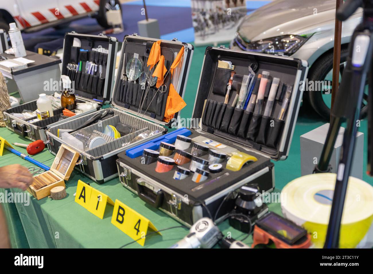 Forensic investigation kit hi-res stock photography and images - Alamy