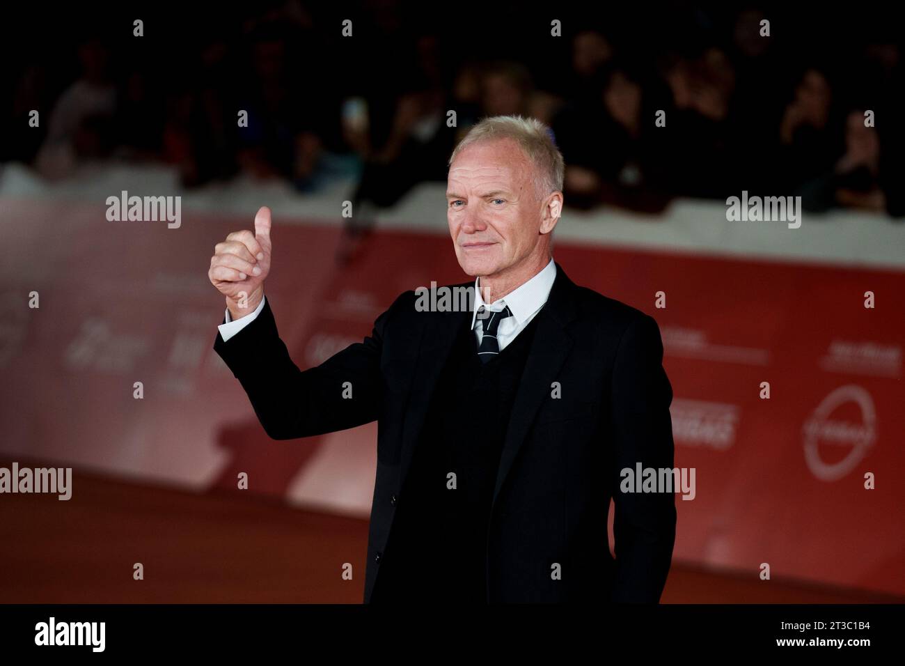 Sting singer 2023 hi-res stock photography and images - Alamy
