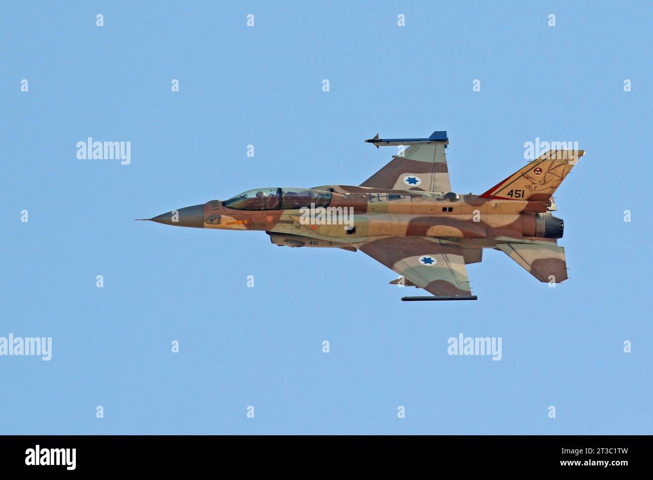 Israeli Air Force F-16I Sufa flying over Israel Stock Photo - Alamy