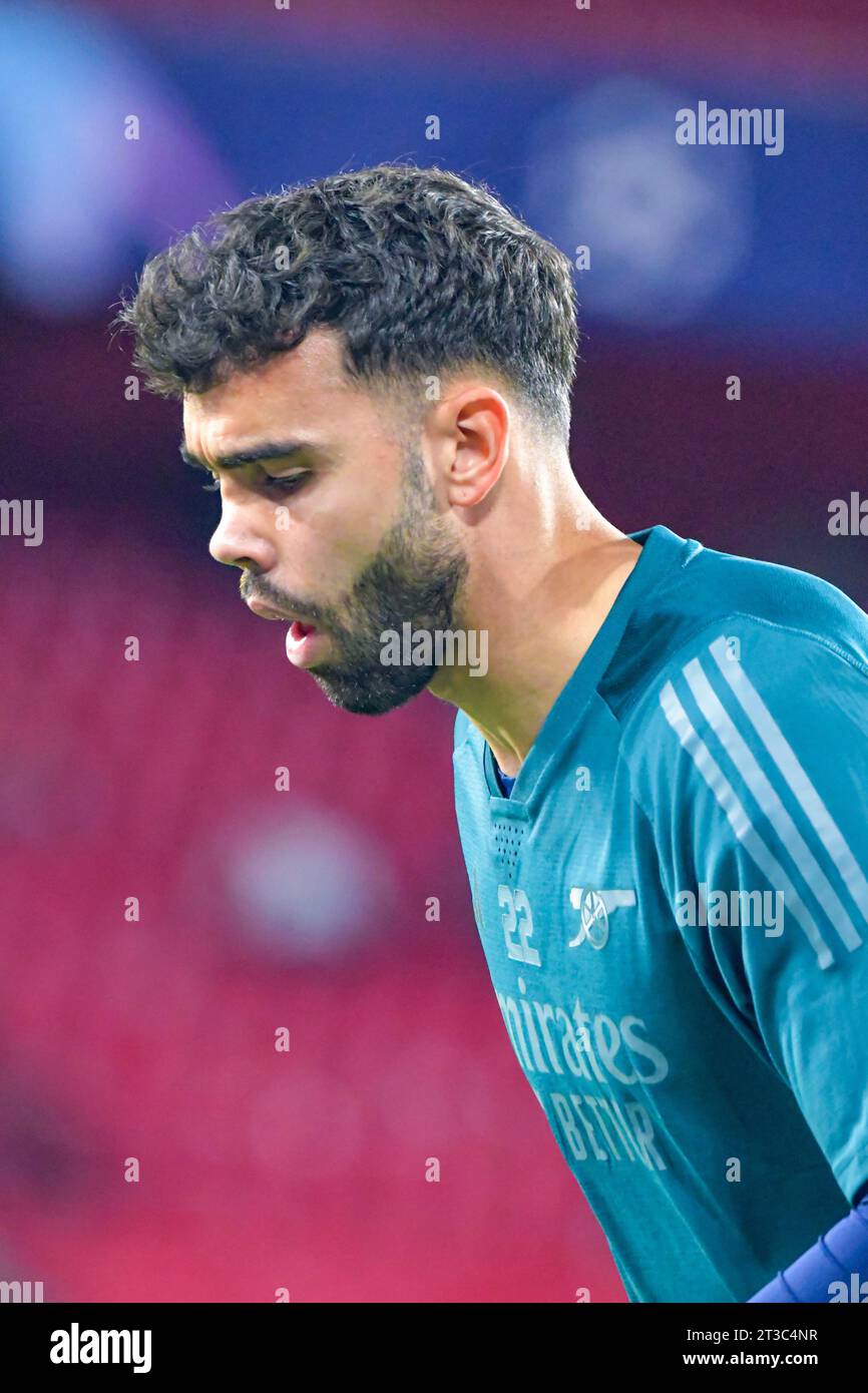 David Raya during the warmup before the UEFA Champions League match ...