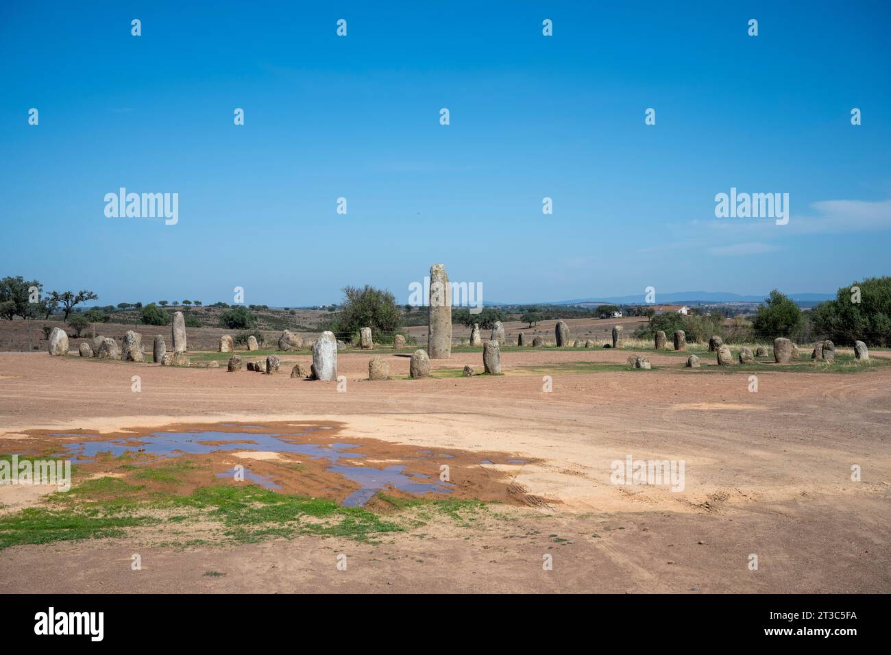 Prehistoric megalithic structure hi-res stock photography and images ...