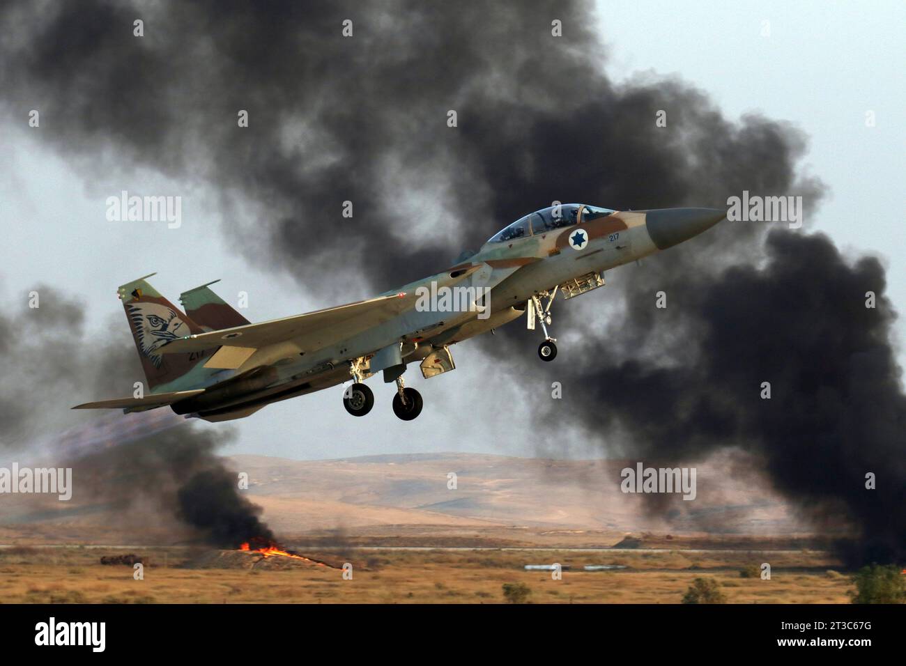 Israeli air force attack helicopter hi-res stock photography and images ...