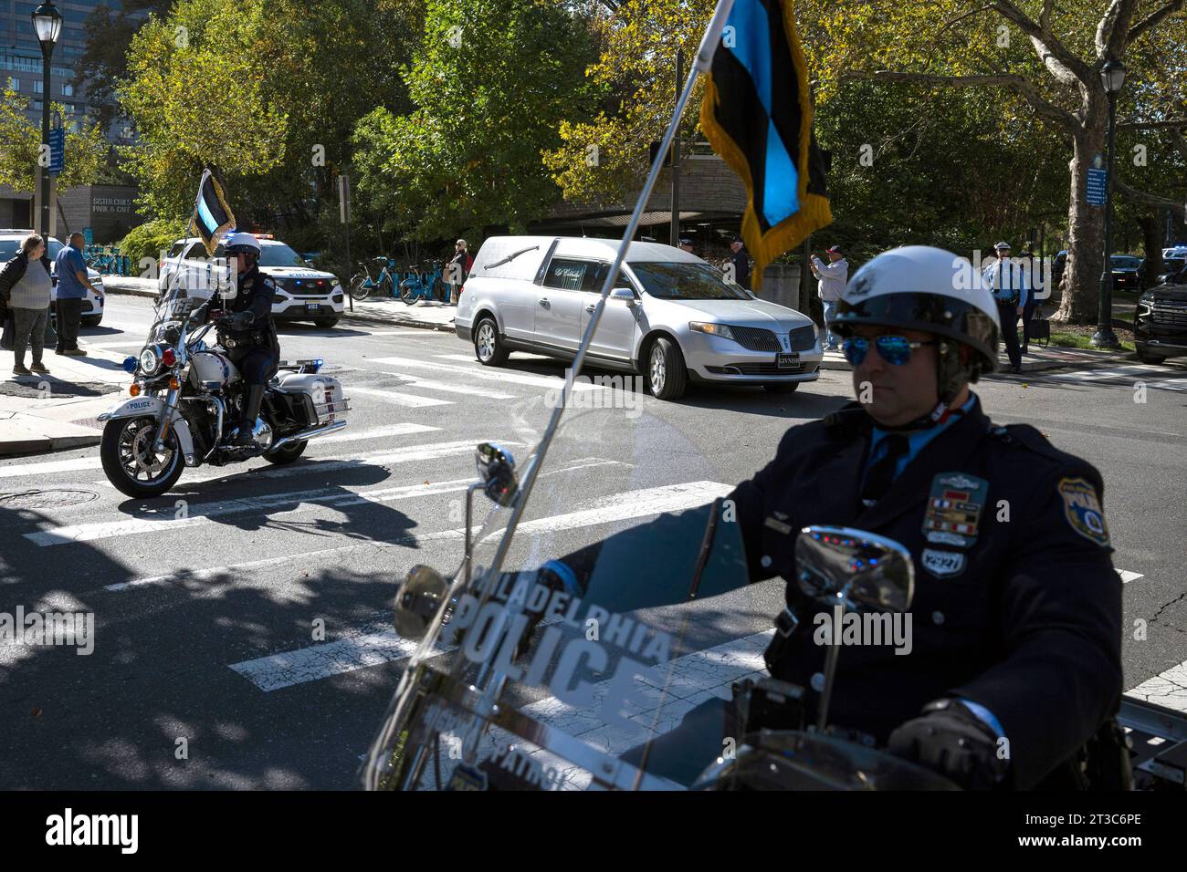 A hearse carrying the casket of Philadelphia police officer Richard ...