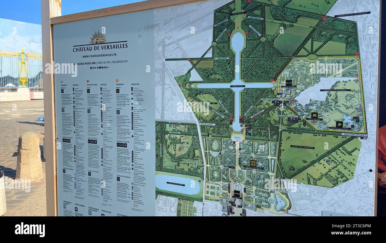 Versailles castle map hi-res stock photography and images - Alamy