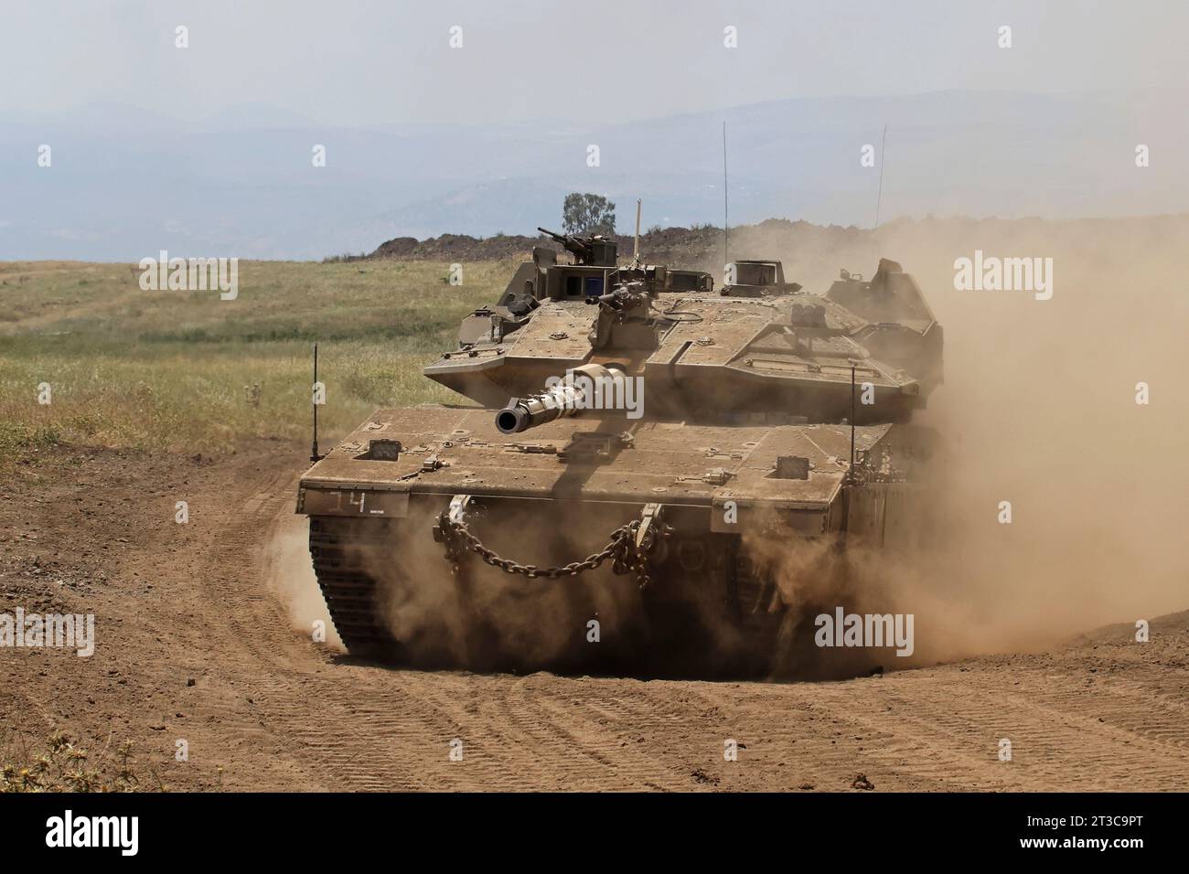 Merkava 4 tank hi-res stock photography and images - Alamy