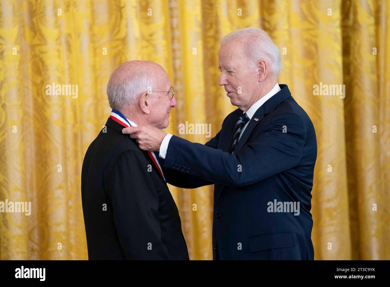 Washington, United States. 24th Oct, 2023. President Joe Biden awards ...