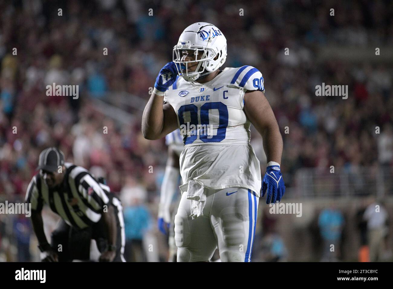 Duke defensive tackle DeWayne Carter (90) sets up for a play during the ...