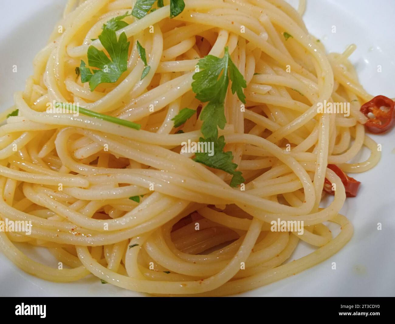 Long pasta hi-res stock photography and images - Alamy