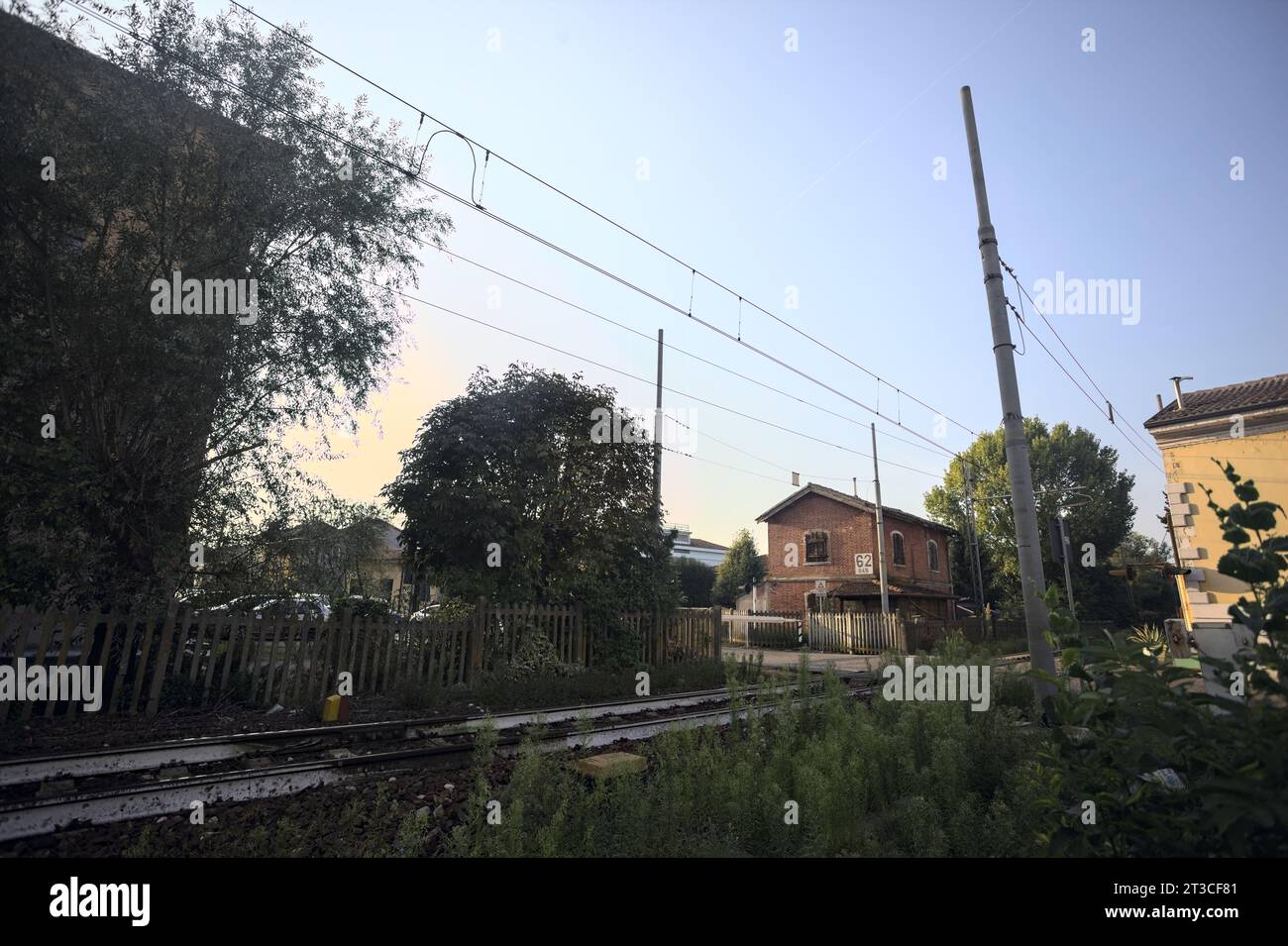 Closed evening train station hi-res stock photography and images - Alamy