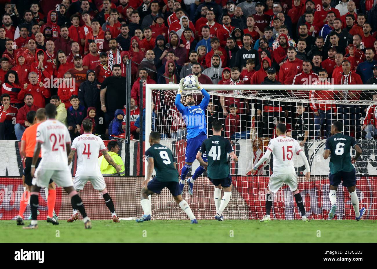 David raya spain hi-res stock photography and images - Alamy