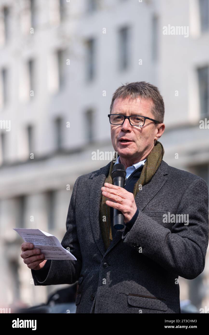 Nicky Campbell speaking at a stop trophy hunting and ivory trade ...