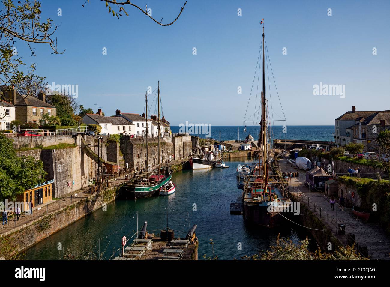 Charlestown coast hi-res stock photography and images - Alamy