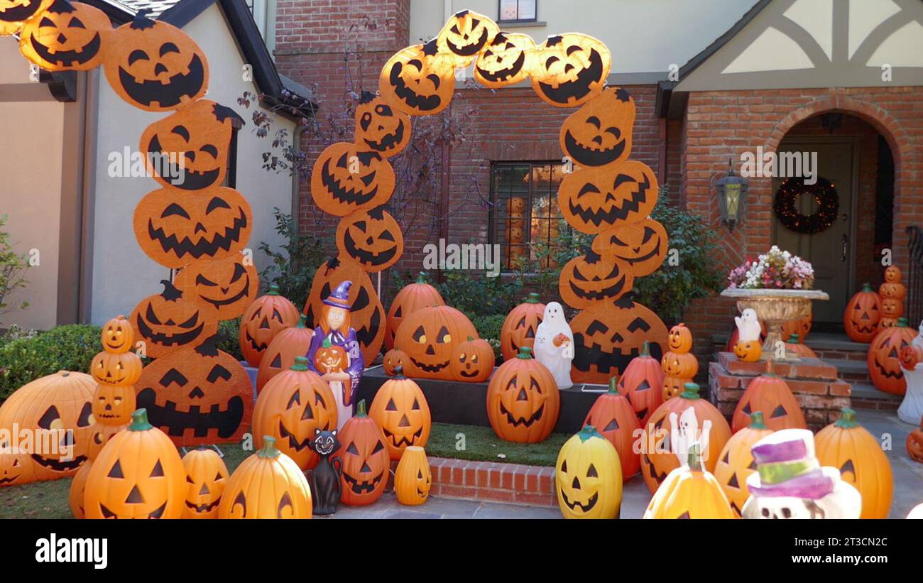 Toluca Lake, California, USA 20th October 2023 A general view of ...