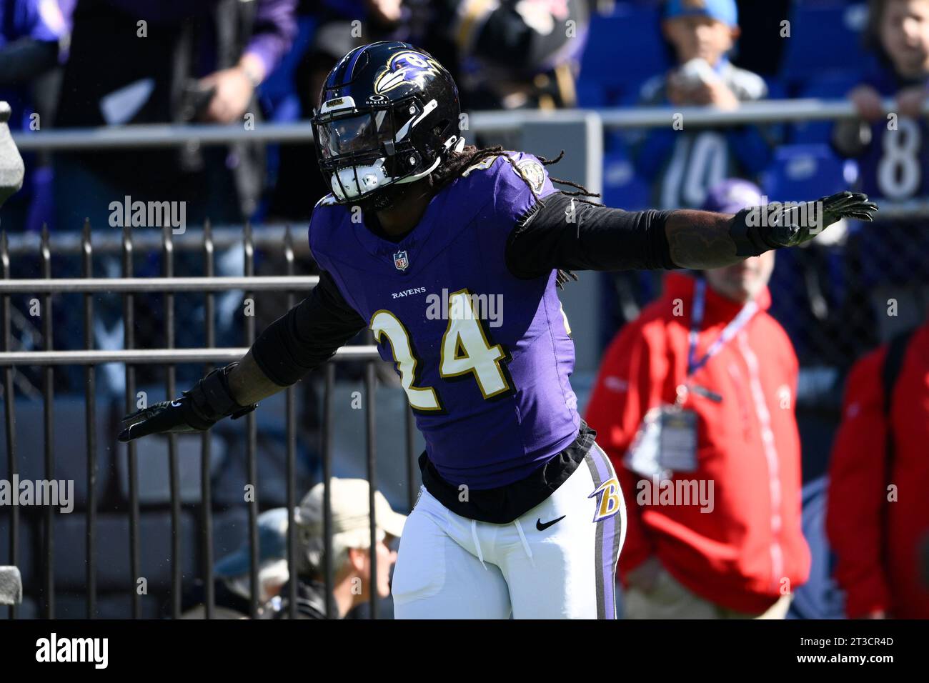 Baltimore Ravens linebacker Jadeveon Clowney (24) takes to the field ...