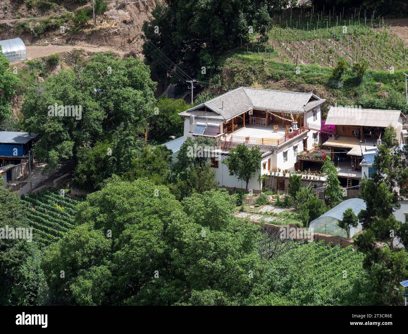 Tibetan farmhouse hi-res stock photography and images - Alamy
