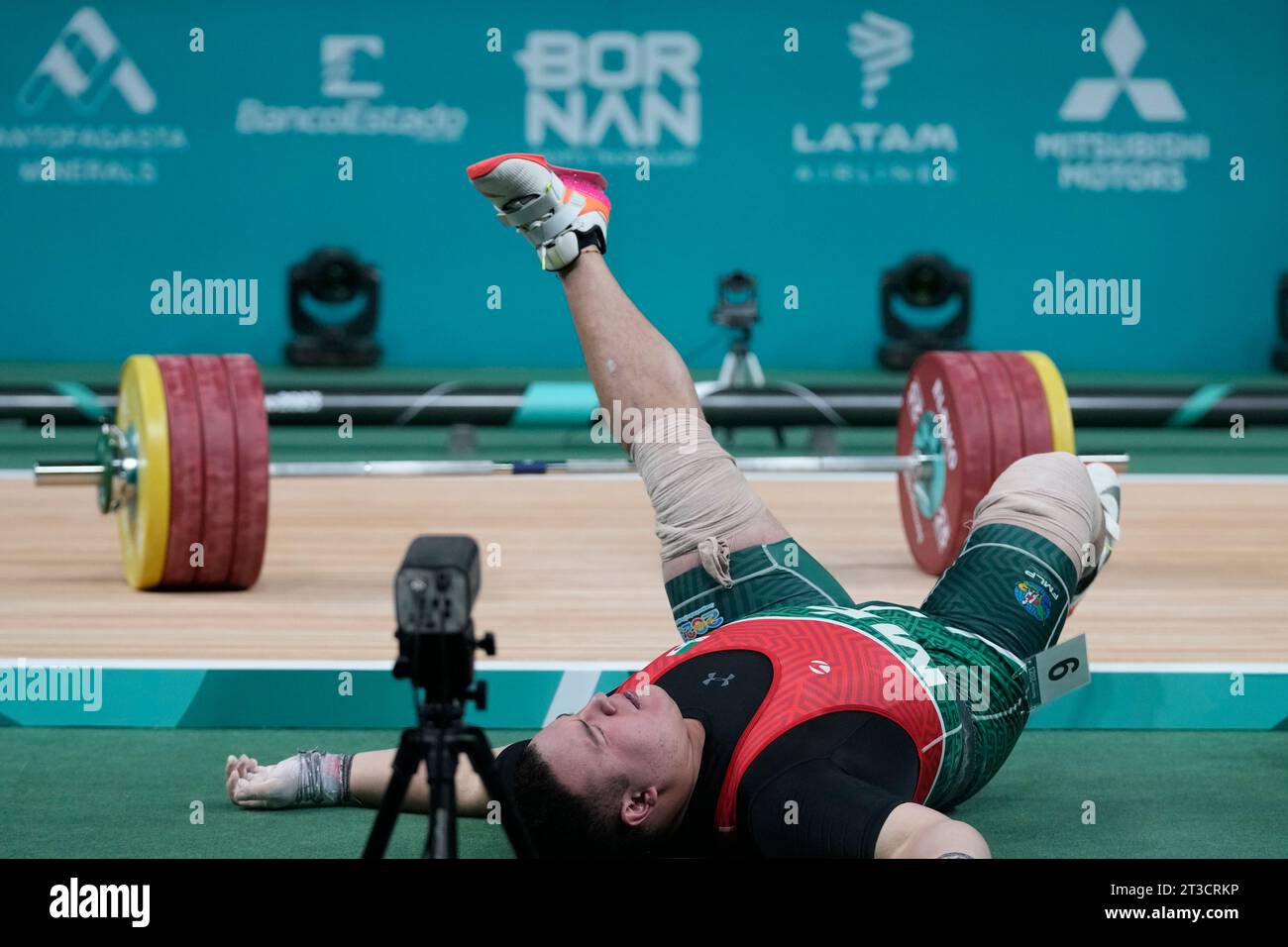 Mexico's Josue Medina fails his attempt during the men's 102kg ...
