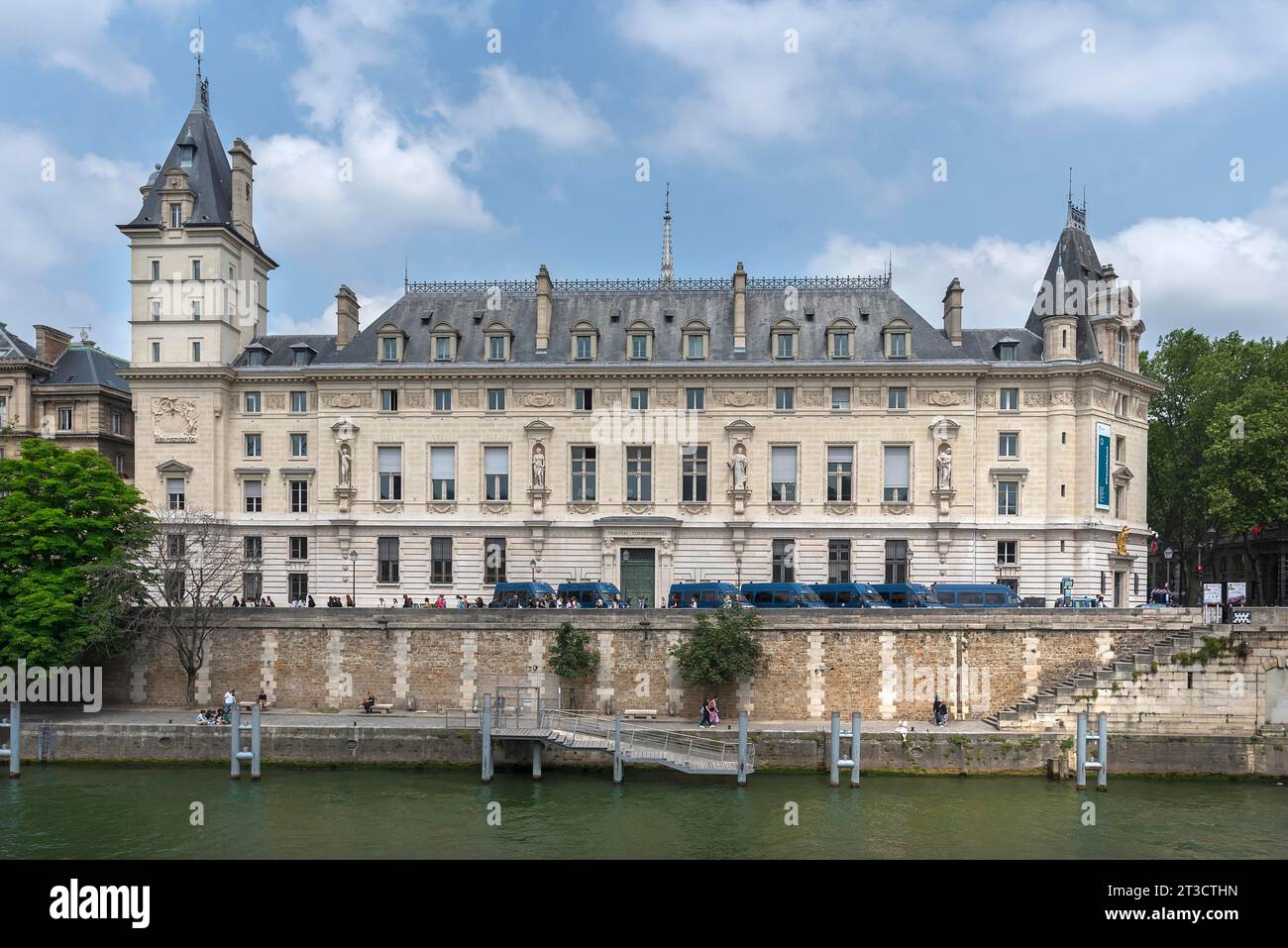Judicial Police Building, built in 1875, 36, Quai des Orfevres, Paris ...