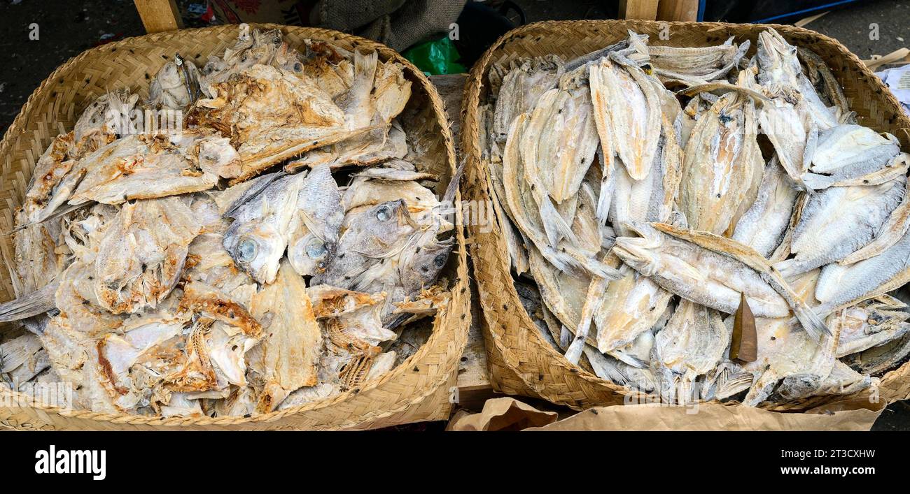 Indonesian fish market hi-res stock photography and images - Alamy