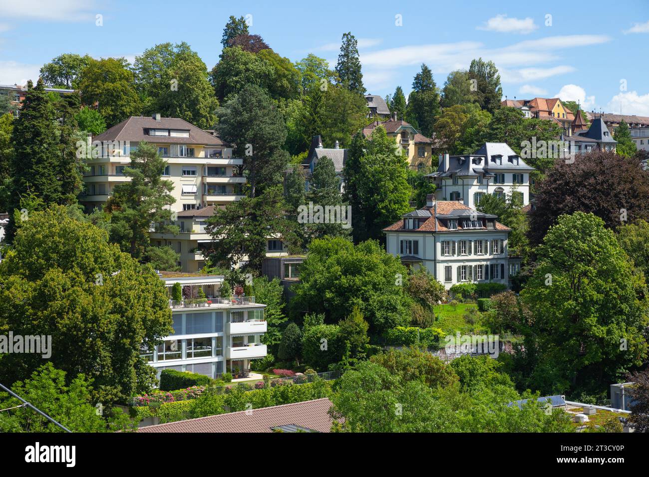 Hillside residential district hi-res stock photography and images - Alamy