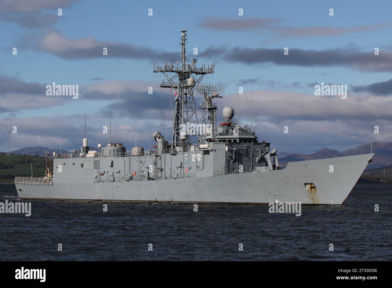 ORP Generał Kazimierz Pułaski (272), an Oliver Hazard Perry-class ...
